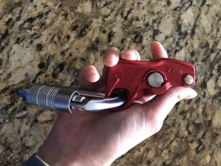 6 Of The Best Belay Devices For Beginner Climbers | Send Edition